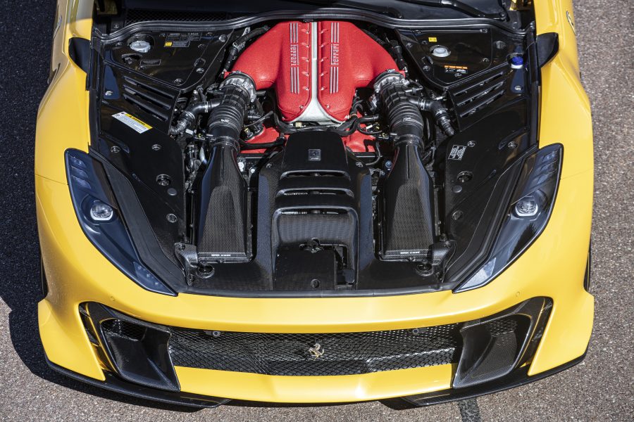 Ferrari 812 Competizione: Afscheidsconcert in V-majeur - Masta Magazine